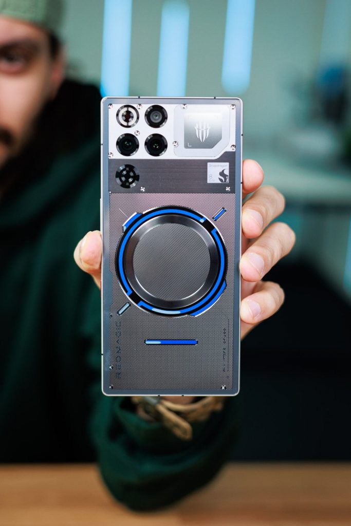 Смартфон RedMagic 11 Pro — гейминг встречает дизайн